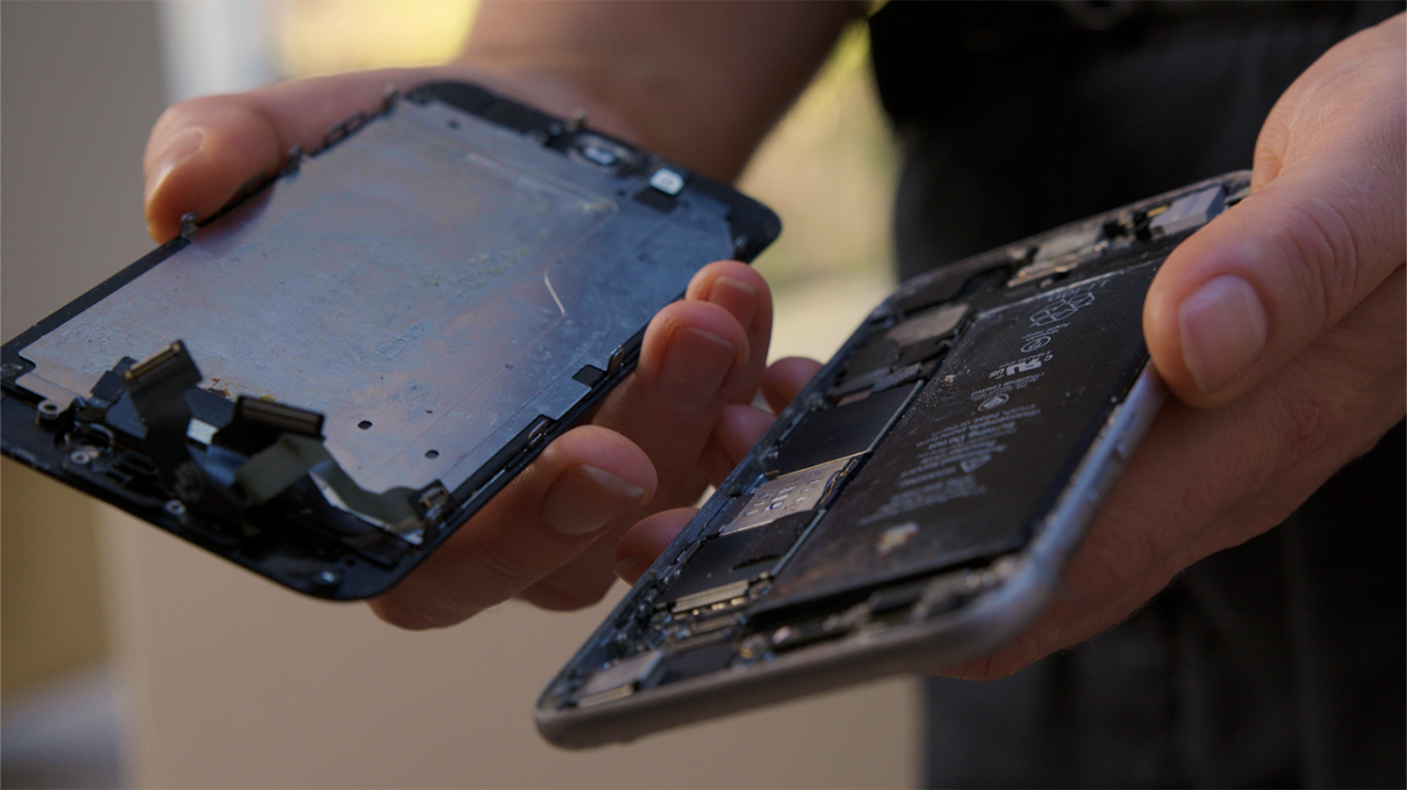 Hidden fire risks of lithium batteries | Allianz Insurance